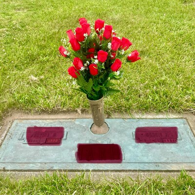 Yellow Lily and Cream Daisies Cemetery Saddle Flower Arrangement for ...