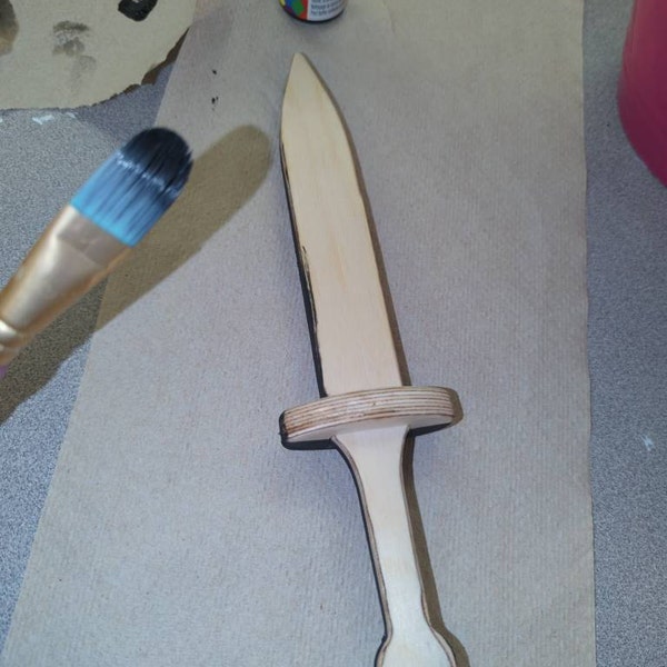 Level 1 Armory - Wooden Sword (durable 23 Inch Long 1/2" Baltic Birch ...