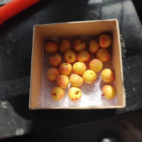 20 Miniature Dollhouse Gara Apples Tiny Fruit Clay Polymer Small Fruits ...