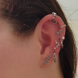 Dainty Tragus Earring, Gold Minimalist Hoop Earring, Delicate Tragus ...