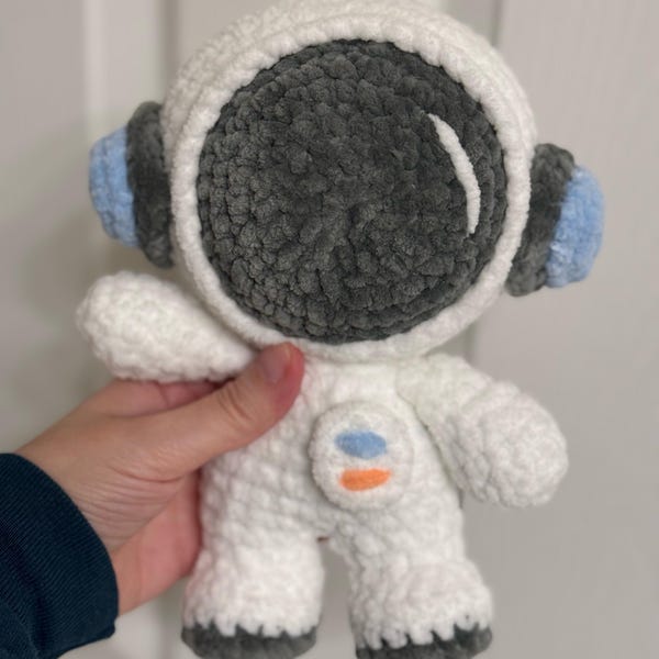 Captain Spud | PDF Amigurumi Pattern | English and Spanish | Astronaut ...