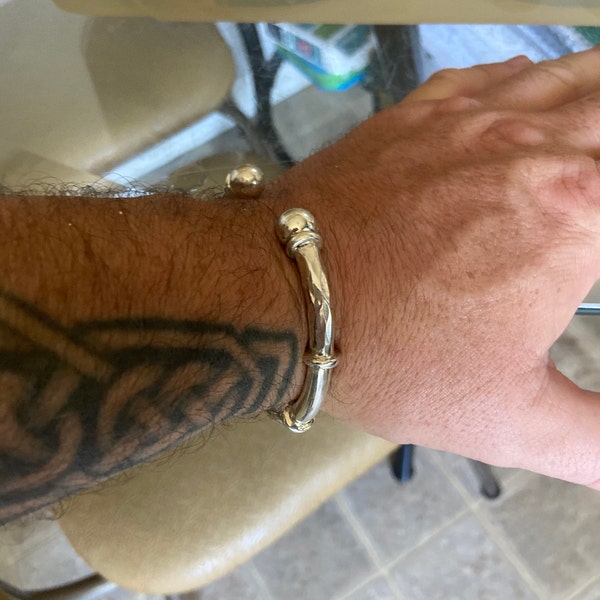 Men's Gent's Sterling Silver Hammered and Plain Polished Torque Bangle ...