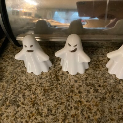 Spooky Ghosts W/ Flickering LED Candle Halloween Decor Mcgadgets Wall ...