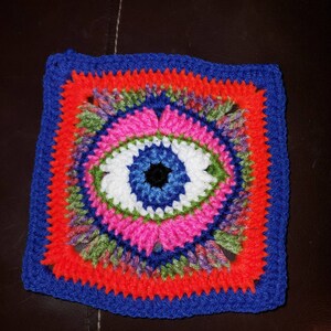 Alien Head Granny Square - Etsy