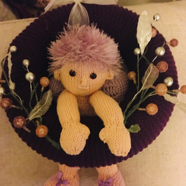 Seasonal Character Wreaths Pdf Knitting Pattern Download - Knitted Flat ...