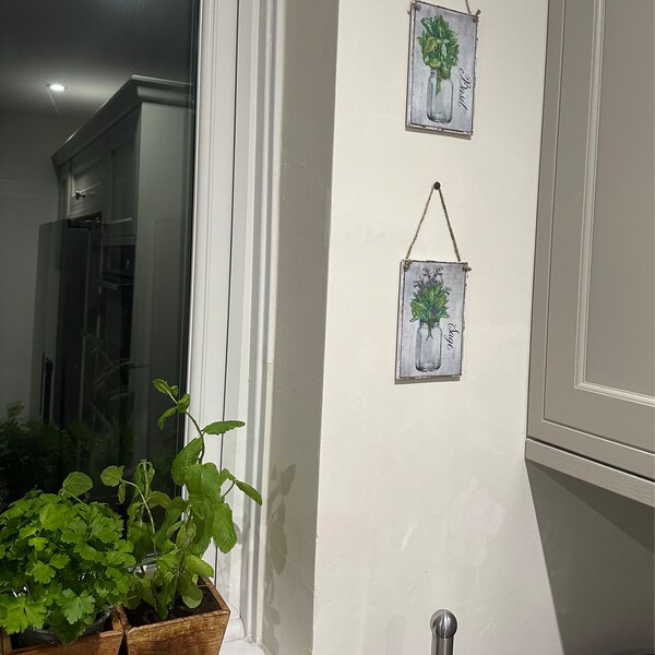 Wooden Beach Hut Hook Rack Plaque Ideal for Keys Leads Bags Etc Coastal ...