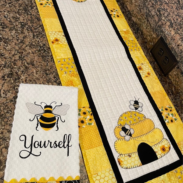 Beehive Applique Table Runner Pattern PDF Digital Download - Etsy