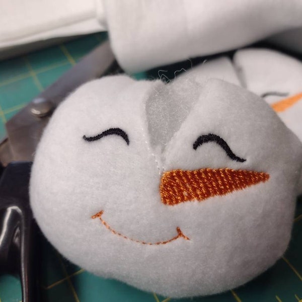 Snowball for Playing in Snow Fight ITH Embroidery, in the Hoop Machine ...