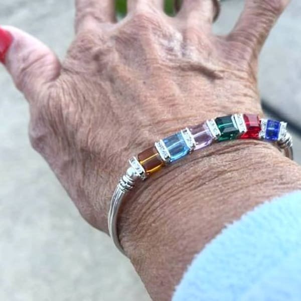 Custom Birthstone Bracelet for Grandmother Family Birthstone Bracelet ...