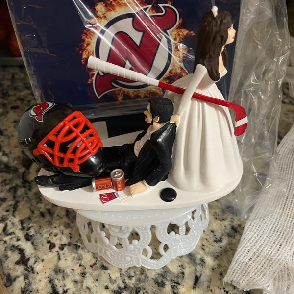 Hockey Sports Team NEW JERSEY DEVILS Bride and Groom Wedding Cake ...