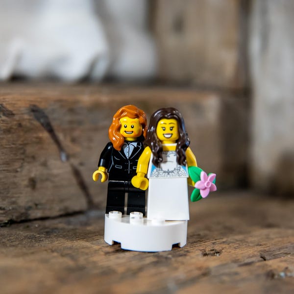 Personalized Minifigure Cake Topper / Wedding Bride & Groom - Etsy