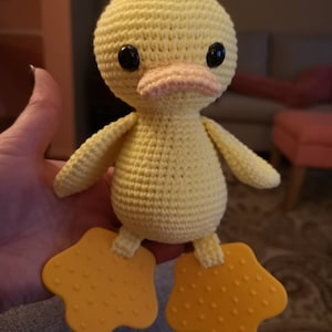 PDF Pattern Altermuligt's Crochet Duck With Duck's Feet Textured ...