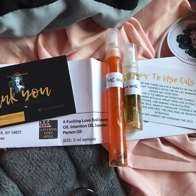 Manifestation Oil, Intention Oil, Attraction Oil Blends With Crystals ...