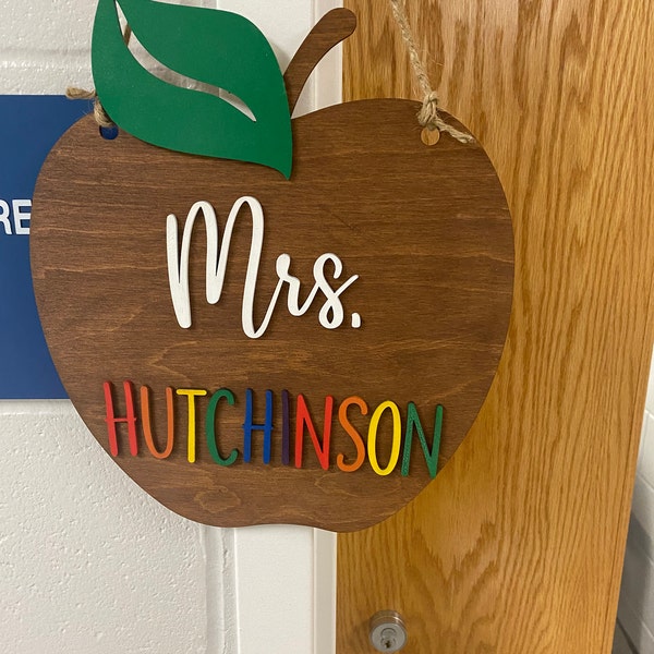 Teacher’s Room - Personalized - Wooden Apple - Door Sign / Wreath - Etsy