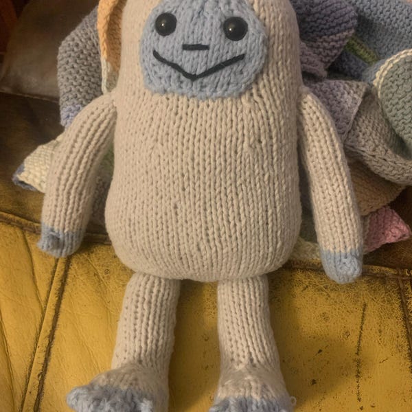 Yeti and Sasquatch Knitting Pattern - Etsy