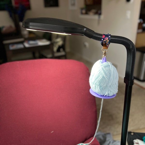 Portable Yarn Holder, Travel Wrist Hanging Yarn Cake Dispenser, Gift ...