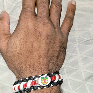 6 String Plastic Lace Keychain - Etsy