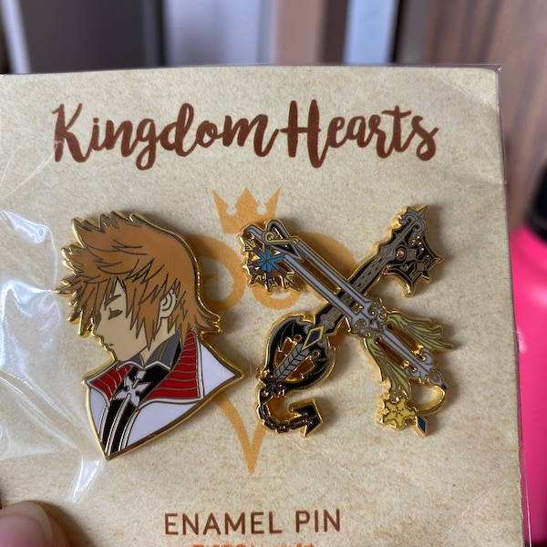 Kingdom Hearts - Roxas + Keyblade - Hard Enamel Pin - Etsy