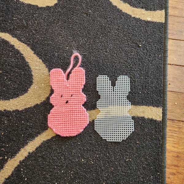 PEEPS Pre-cut Plastic Canvas Shapes EASTER Spring Magnets Plant Pokes ...