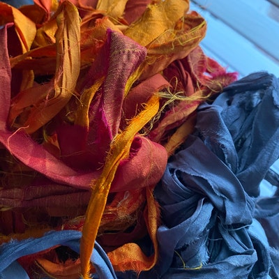 1 Oz Sari Silk Threads W/ribbon Pieces Fiber Beads Journal - Etsy