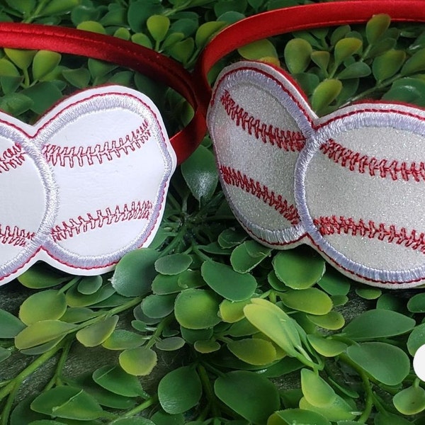 5x7 Stippling Ball Design in the Hoop Bib - Etsy