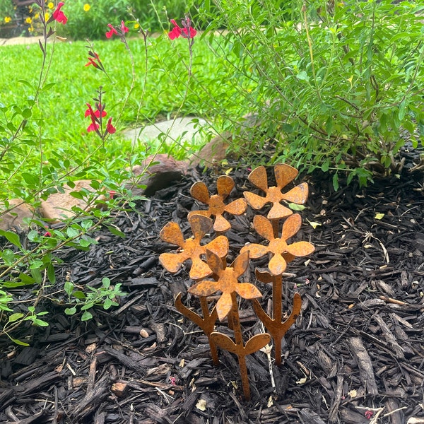 Prairie Style Rustic Metal Flowers - Set of 5 - Unique Handmade Outdoor ...