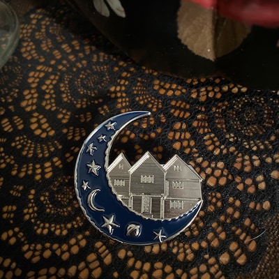 LILITH STATUE From Malbork Castle Poland Bronze 3D Pin - Etsy