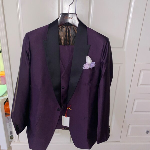 Regal Purple Tuxedo Suit for Men - Premium Quality, Elegant Design ...