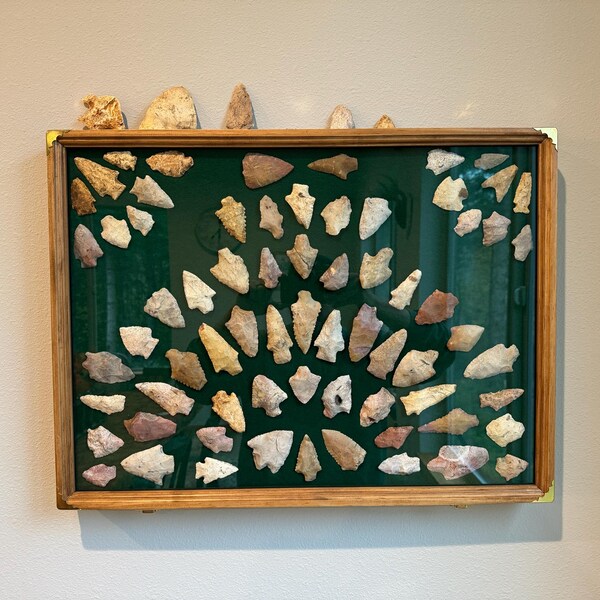 ARROWHEAD DISPLAY CASE 18x24x2 Wall Mount Locking Badges Awards Medals ...