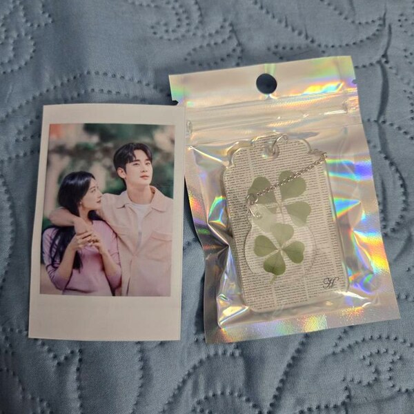 Clover Keychain / Phone Charm QUEEN OF TEARS / Hong Hae In - Etsy UK