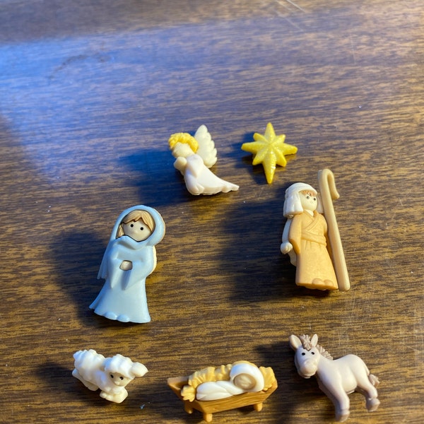 Nativity Buttons by Dress It up //christmas Craft Embellishments - Etsy