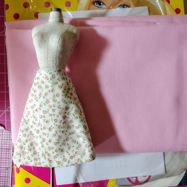 Simplicity 8533 Aprons, Size Sm-lg, Full & Hostess Half Aprons, 1950s ...