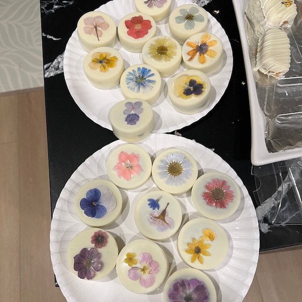 Edible Printed Precut 2D Wafer “pressed” Flower Cutouts - Etsy