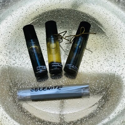 Black Moon Lilith Cosmic Alchemy Oracle Card Deck and Guide Book, Black ...