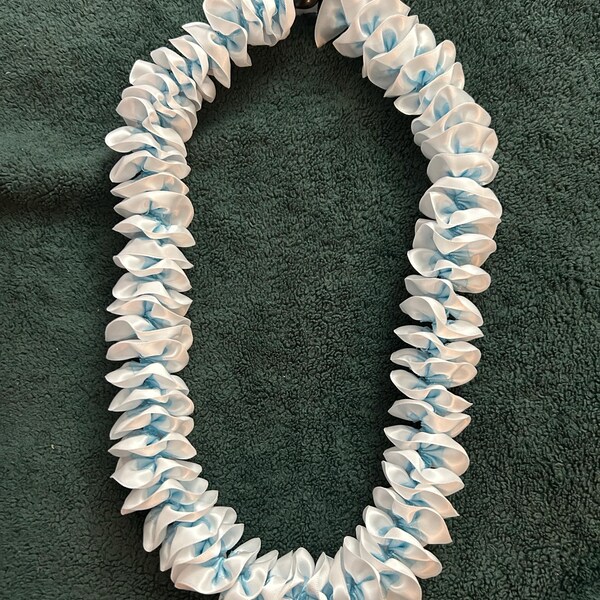 Blueberries & Cream Star Lei - Etsy