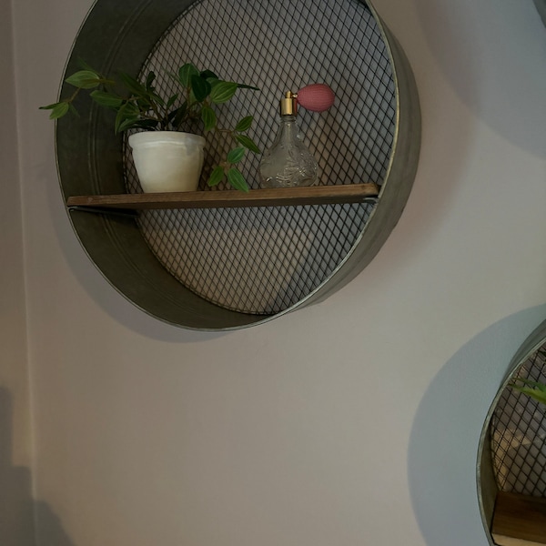 Vtg Wood Trinket Shelf W/ Shield Shaped Mount & 4 Narrow Shelves for ...