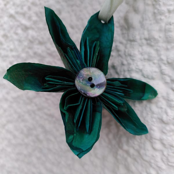 Mulberry Paper Fishnet Pattern Handmade With White Cotton Thread ...