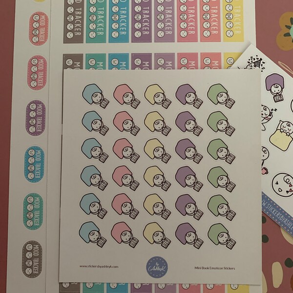 Doodle Emoticon Stickers Emoticon Round Stickers Face Emoticon Stickers ...