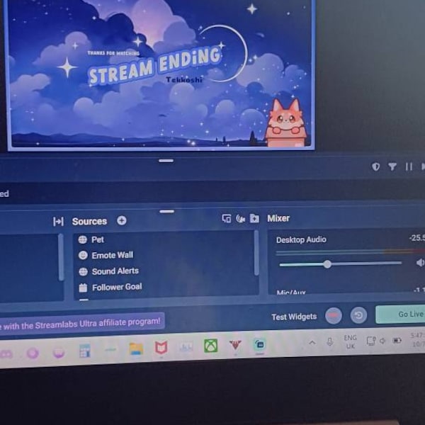 Fox Stream Pet | Cute Animated Orange Fox Inside Box Mascot Twitch ...