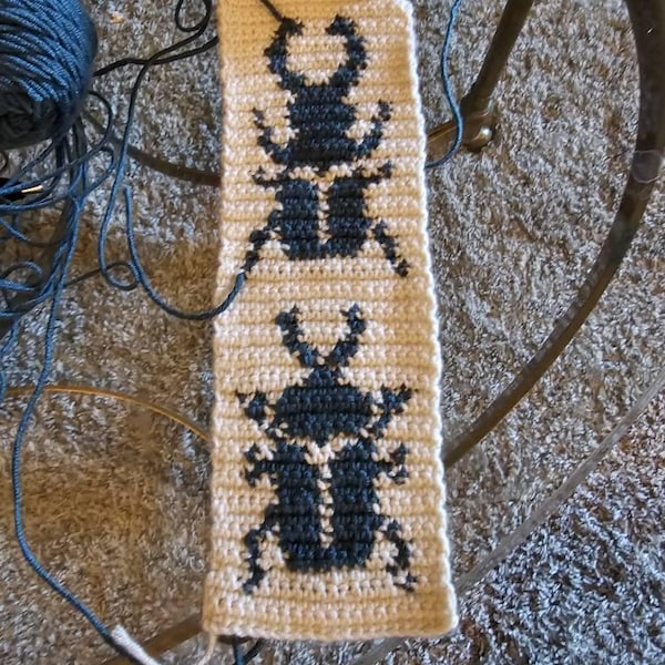 Beetle Scarf Crochet Pattern | Beginner Level Tapestry Project - Etsy