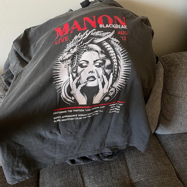 Manon Blackbeak We Are Thirteen Throne of Glass Merch Sarah J Maas SJM ...