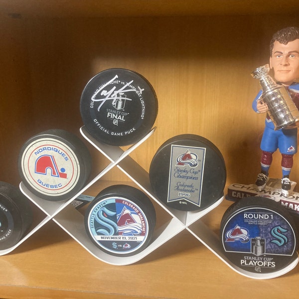 Metal Hockey Puck Display - 10 Puck Holder, Made in USA, Autographed ...