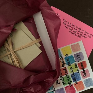 Box of Blessings 200 Scripture Cards Encouragement Bible Verse Cards ...