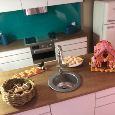 Bones Collection, Gothic Miniature, Haunted Dollhouse, Macabre 112 ...