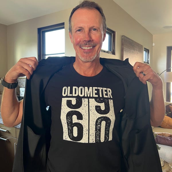 Oldometer 60 T-shirt - Unisex Funny 60 AF Mens 60th Birthday Shirt ...