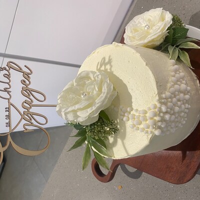 Personalized Engagement Cake Topper, Couple Name With Heart Cake Topper ...