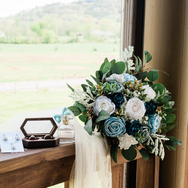 Light Dusty Rose and Dusty Blue Flowers, Bridal Bouquet, Mauve Wedding ...
