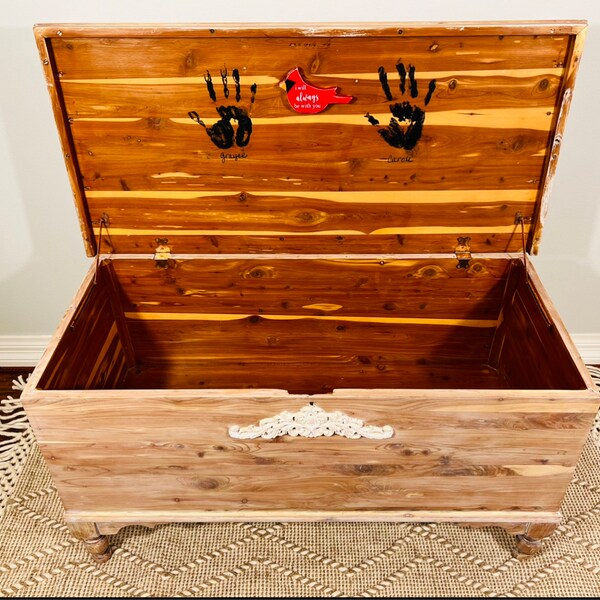 Chunky Rustic Wood Mittens CHRISTMAS ORNAMENTS Pair White Red Black ...