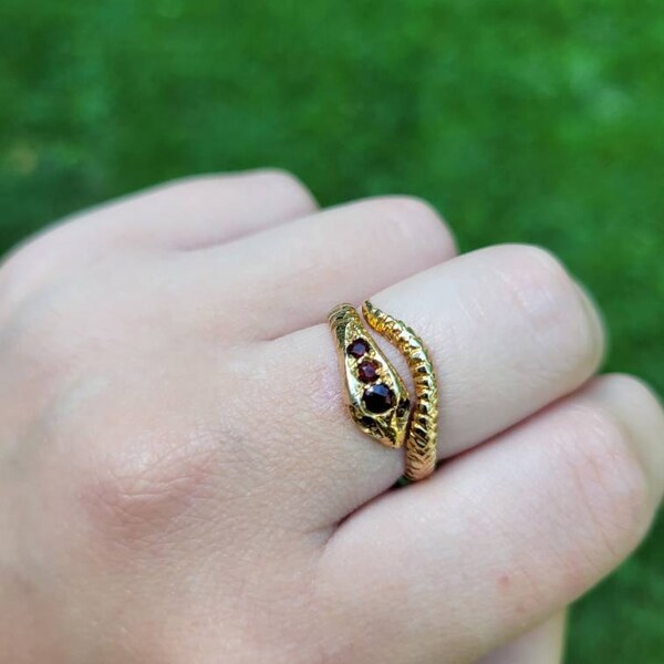 Extraordinary Ancient Roman 22 Karat Gold Black Onyx Diana the Huntress ...