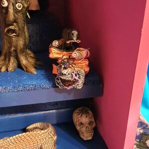 Miniature, Crow Display, Diorama,witch, Broomstick,leather Books,scull ...